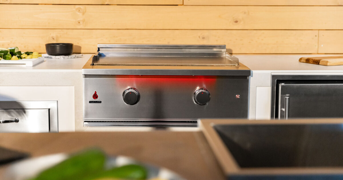 Experience Outdoor Versatility with the TrueFlame 30" Griddle